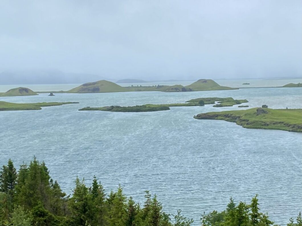 アイスランド3日目（上）〜ここは地獄か別の星か。 - 世界一周 めし旅